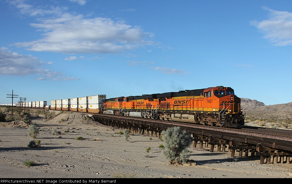 BNSF 7461